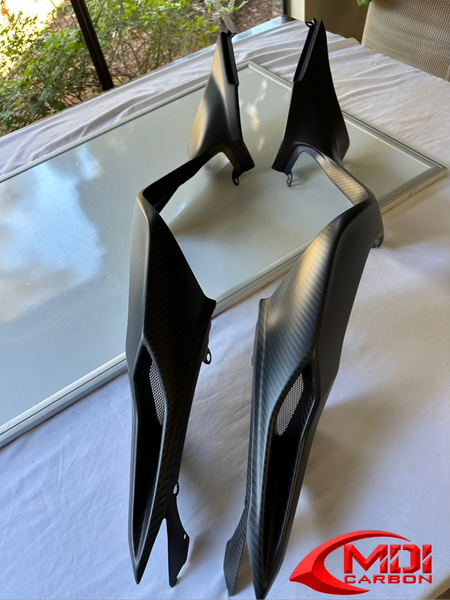 Carbon Fiber MV Agusta F3 800 675 2013 - 2022 Rear tail side panels ...